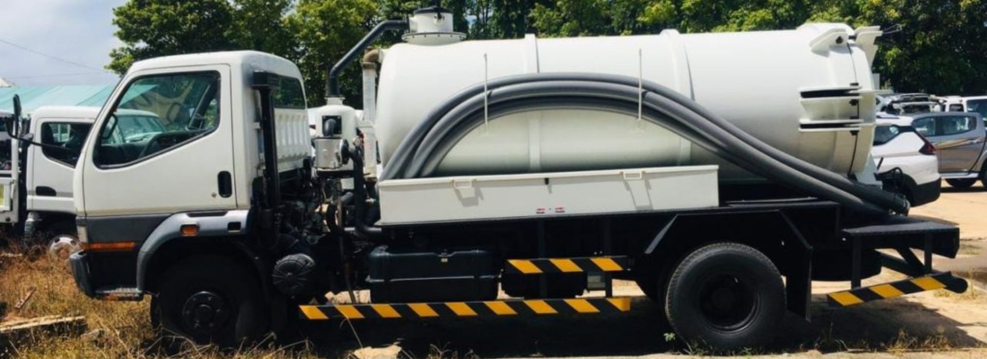 Providing gully bowser service – Beliatta Pradeshiya Sabhawa